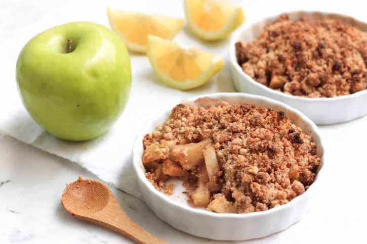 The Best (and Prettiest) Apple Crumble You'll Ever Make