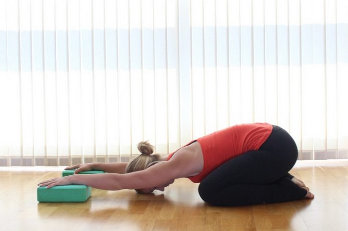 10 Ways to Use Yoga Blocks to Release Tight Muscles | Paleohacks Blog