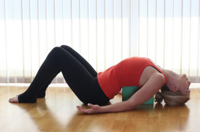 10 Ways to Use Yoga Blocks to Release Tight Muscles | Paleohacks Blog