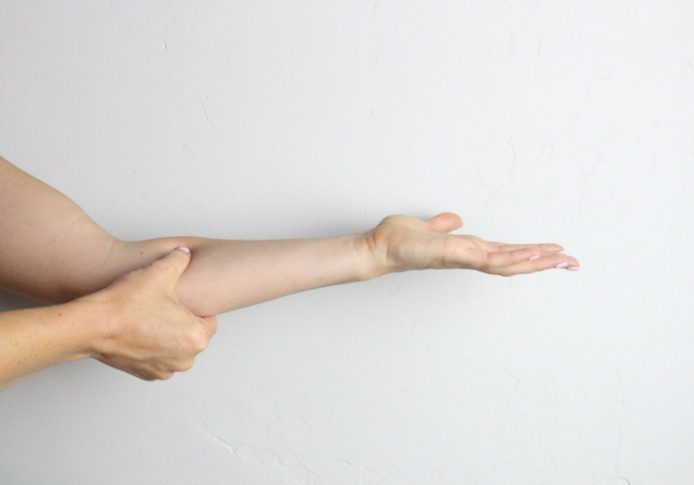 3-Minute Stretch & Massage for Hand Pain | Easy, Gentle