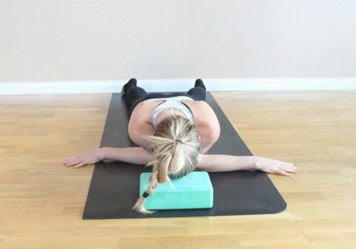 9 Easy Yoga Poses for Upper Back Pain | Gentle, Soothing